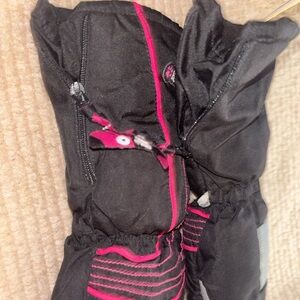 hot paws | Accessories | Hot Paws Black And Pink Mittens 46 Years ...